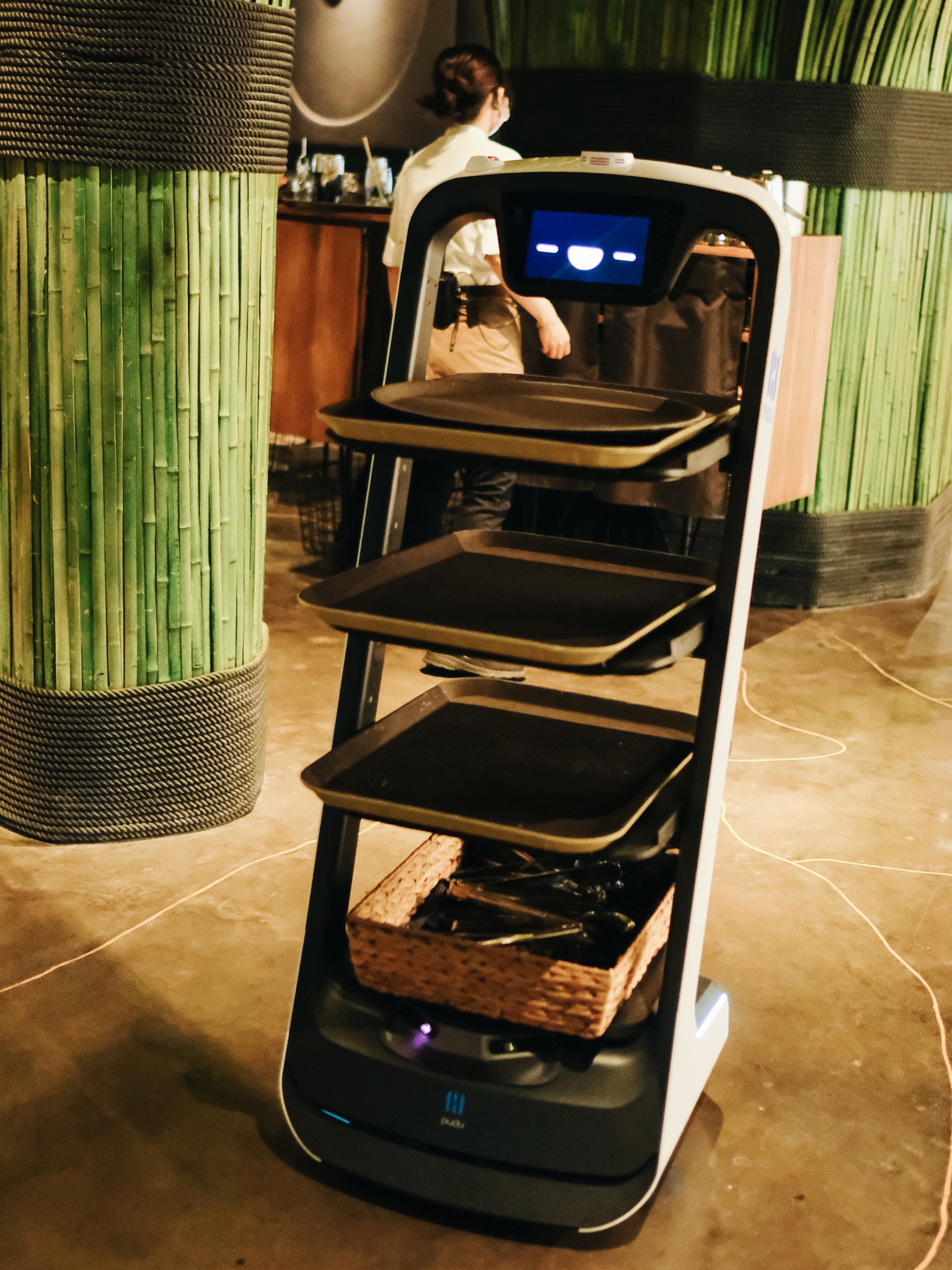 A SPECIAL FRIEND AT PIZZA 4P'S | Library 4P’s | Pizza 4P's