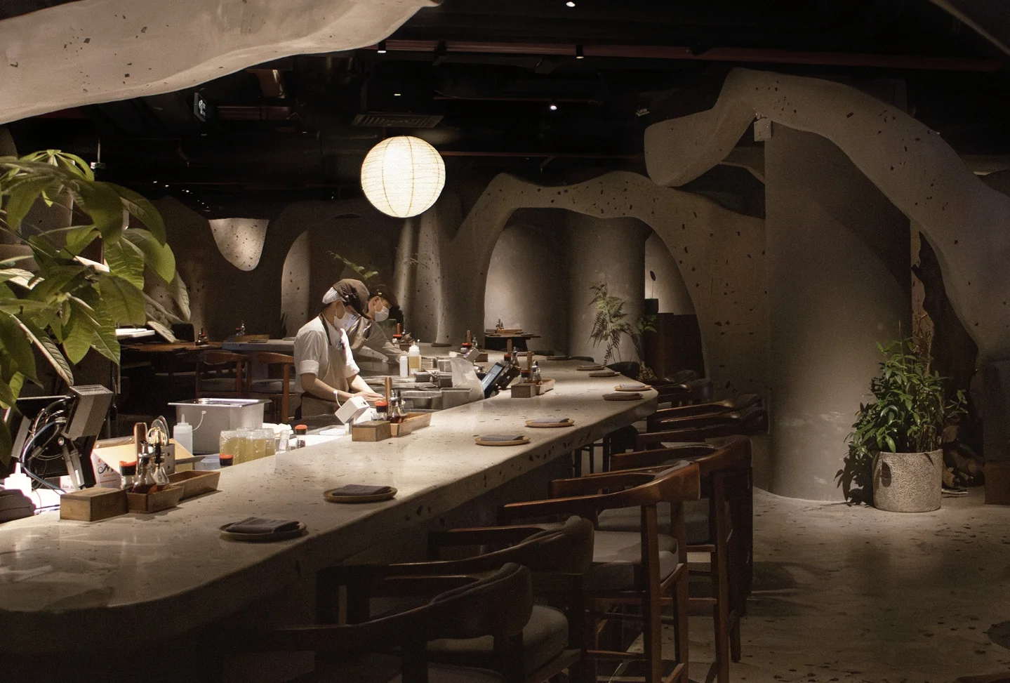 [PIZZA 4P’S VINCOM 3/2] A CAVED-INSPIRED SPACE FOR MOMENTS OF ONENESS 🌕 ...