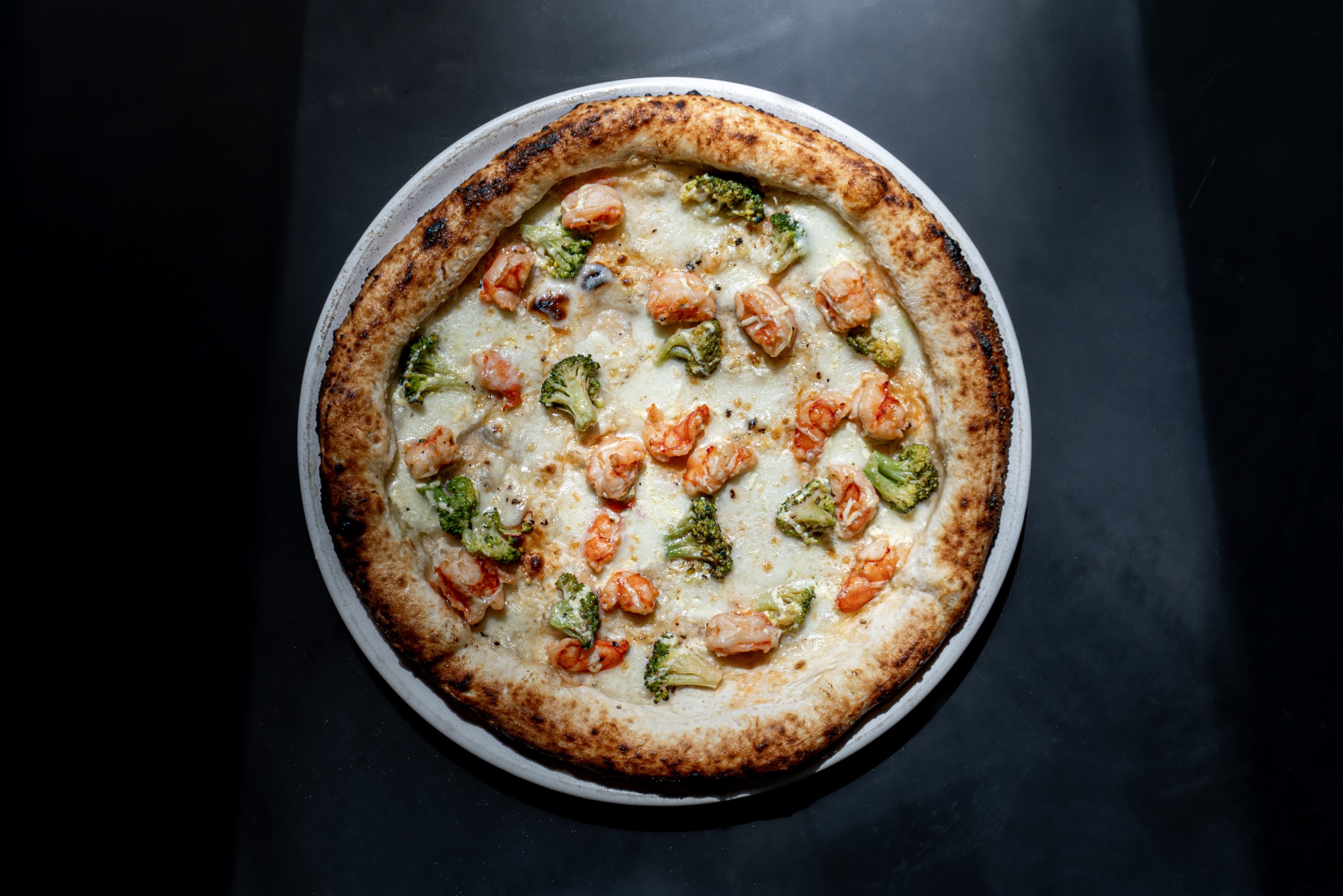 GARDEN MEETS OCEAN ON PIZZA | News | Pizza 4P's Japan